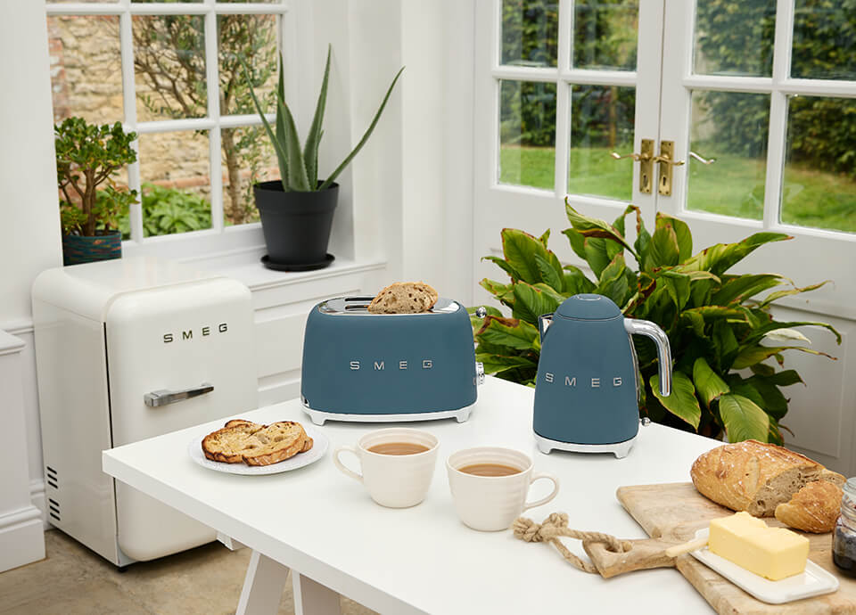 Storm Blue - Kettle - Toaster - Retro| Smeg UK