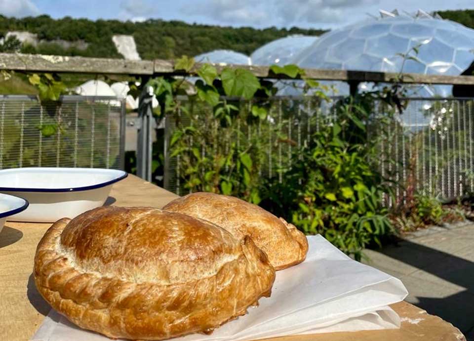 Cornish Pasty - Cornwall - Recipe | Smeg UK